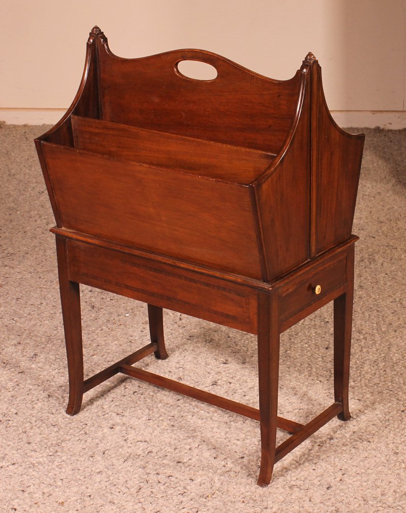 Edwardian Newspaper Rack in Mahogany for sale at Pamono
