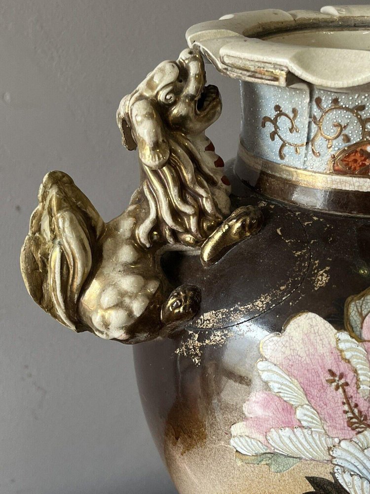 Große Satsuma Dogs of Fo Vase auf Ständer bei Pamono kaufen