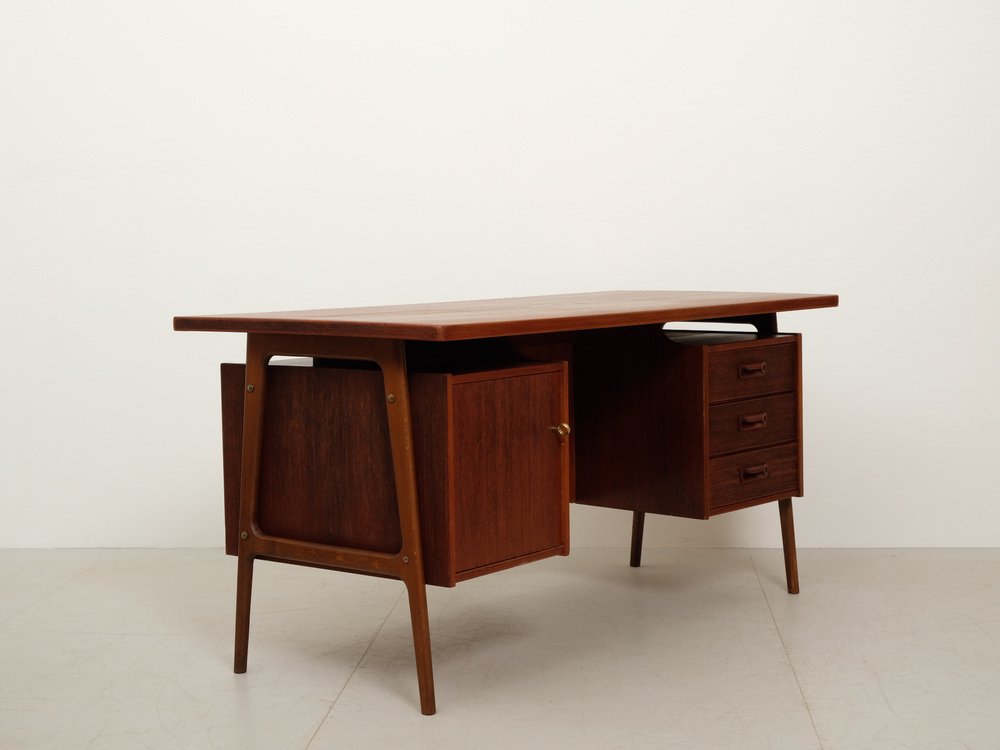 Mid-Century Desk in Teak, 1960 for sale at Pamono