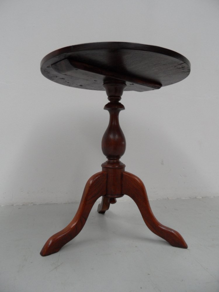 Mahogany Round Side Table, 1890s for sale at Pamono