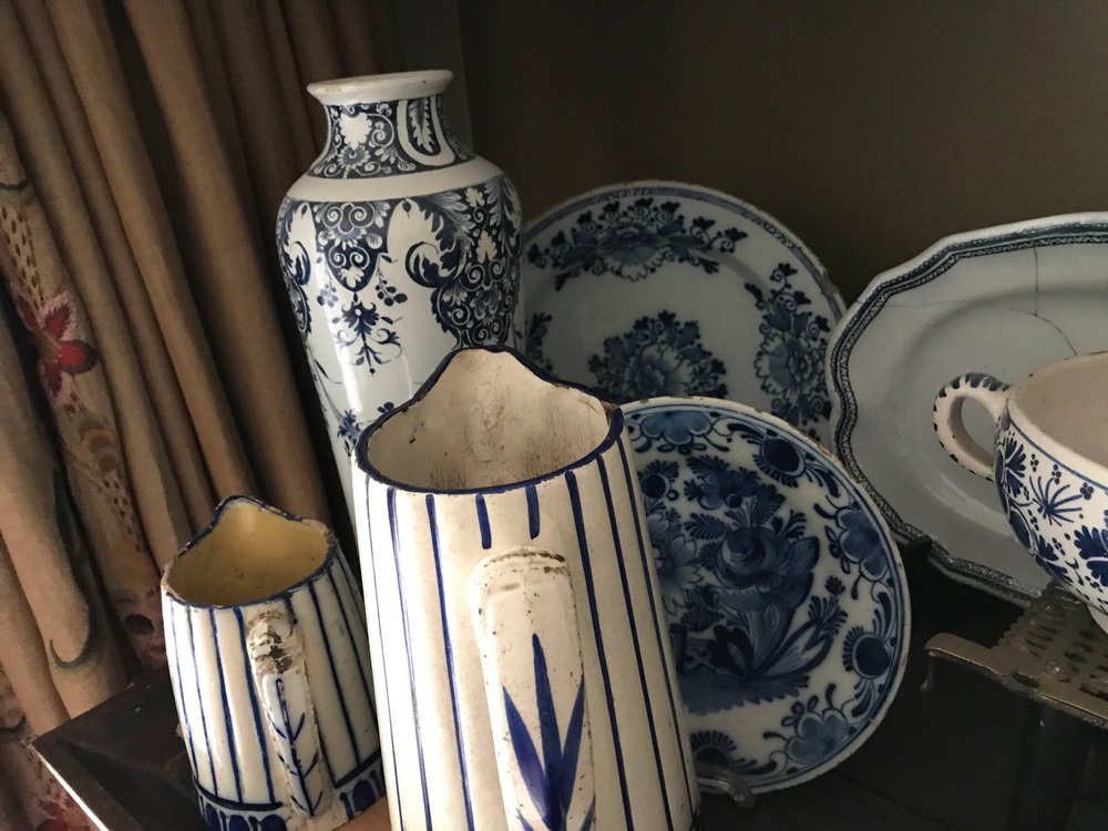 18th Century Dutch Blue Faience, 1750, Set of 17 for sale at Pamono