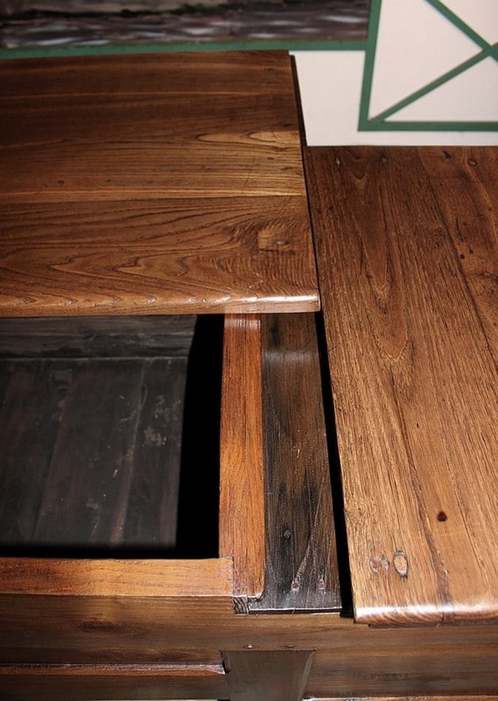 19th Century Chestnut Pantry Table for sale at Pamono