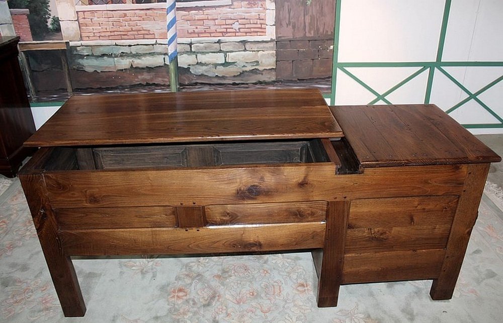 19th Century Chestnut Pantry Table for sale at Pamono