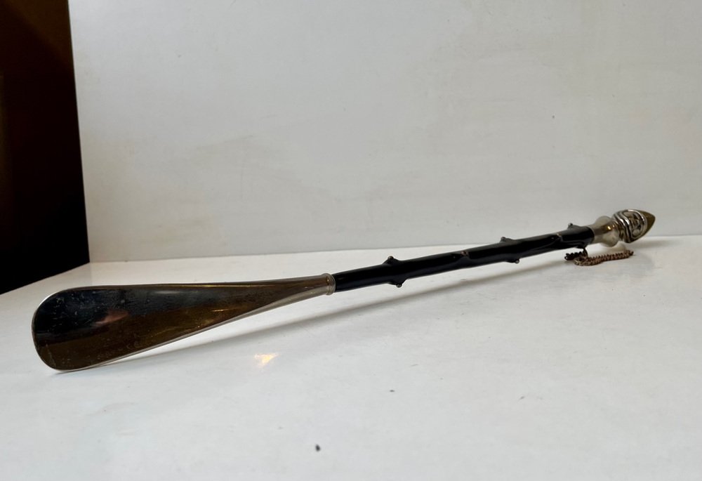 Vintage Black Knight Long Shoe Horn, 1950s for sale at Pamono