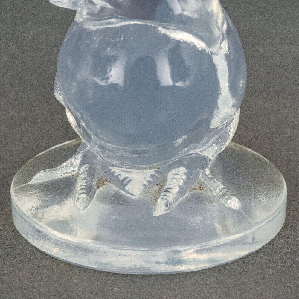 Art Deco Opalescent Sparrow by Ferjac, 1930s for sale at Pamono