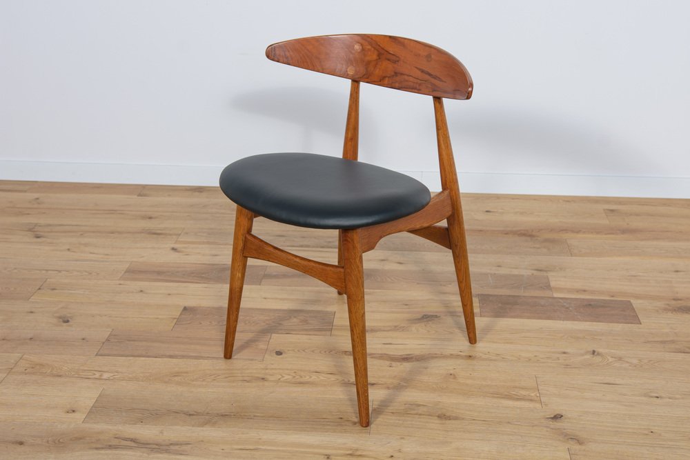 Mid-Century Danish Ch33 Dining Chairs by Hans J. Wegner for Carl Hansen ...