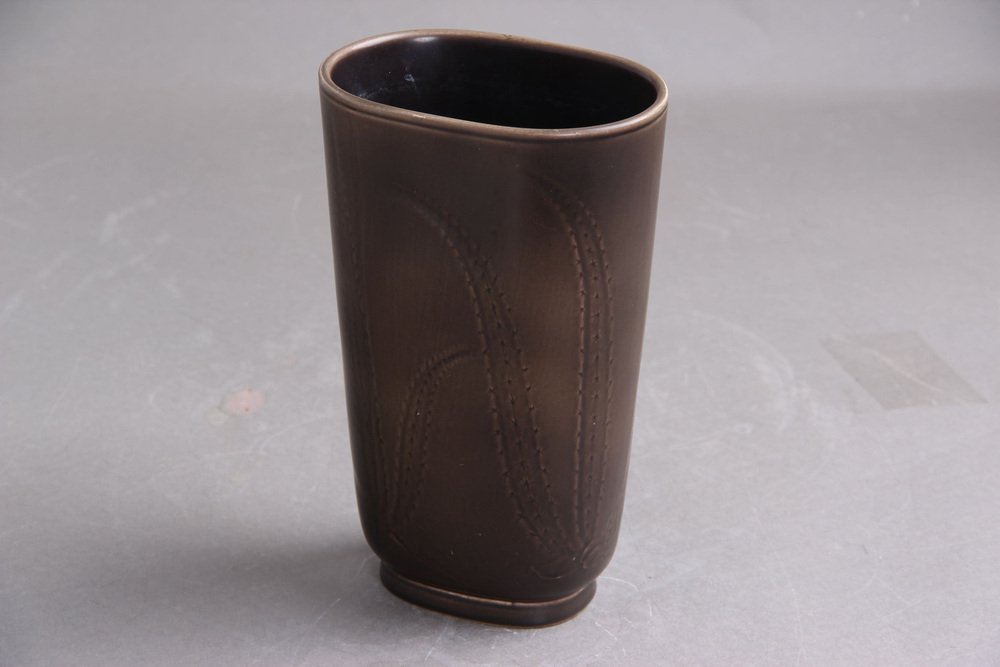 Solbjerg No. 1713 Vase by Nils Thorsson for Aluminia, Denmark, 1935 for ...
