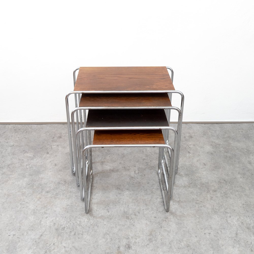 B 9 Nesting Tables attributed to Marcel Breuer for Thonet, 1930s, Set ...
