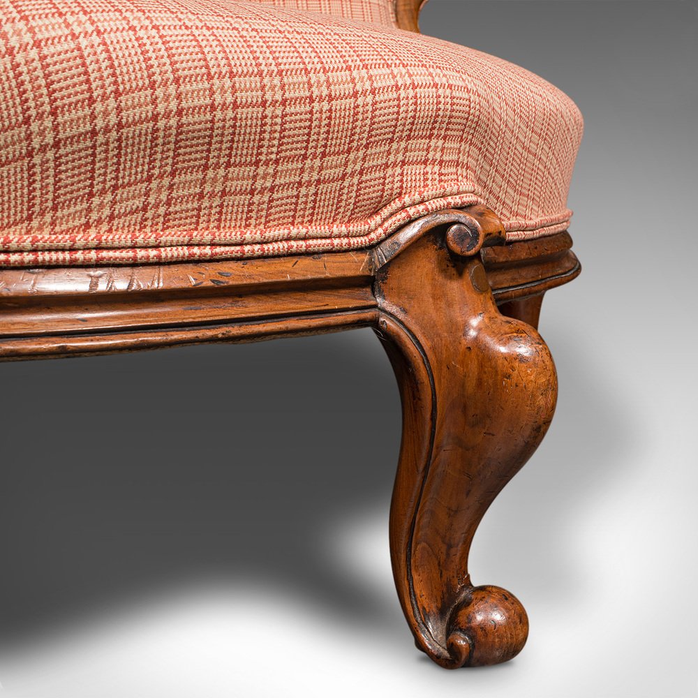 English Victorian Love Seat in Walnut, 1840s for sale at Pamono