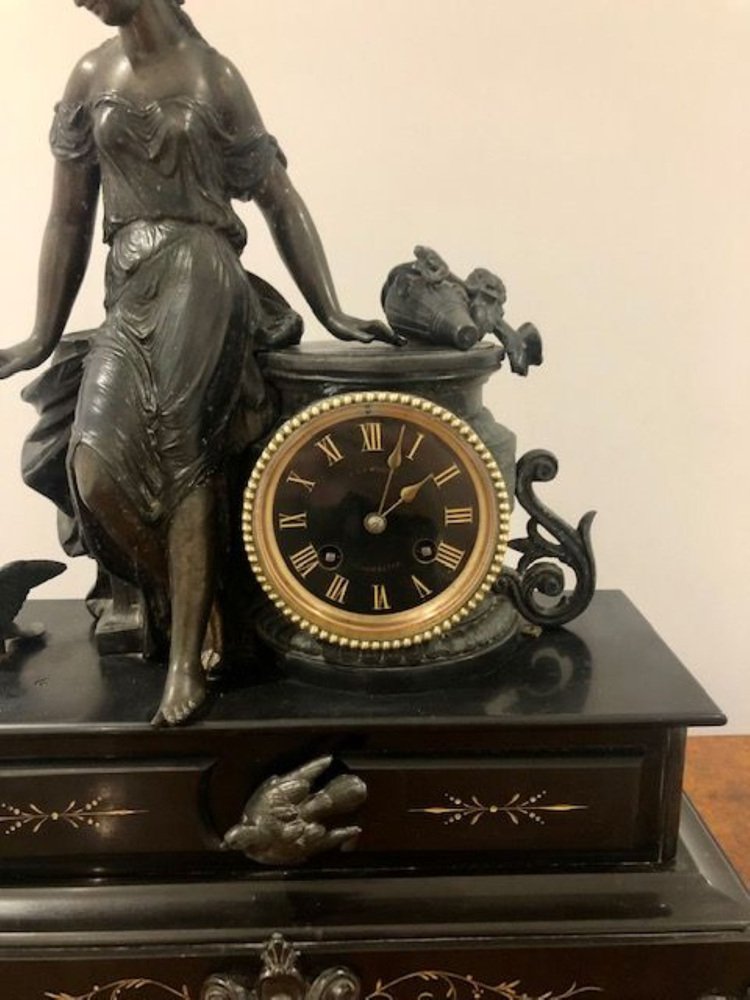 Large Antique Victorian Mantle Clock, 1860s for sale at Pamono