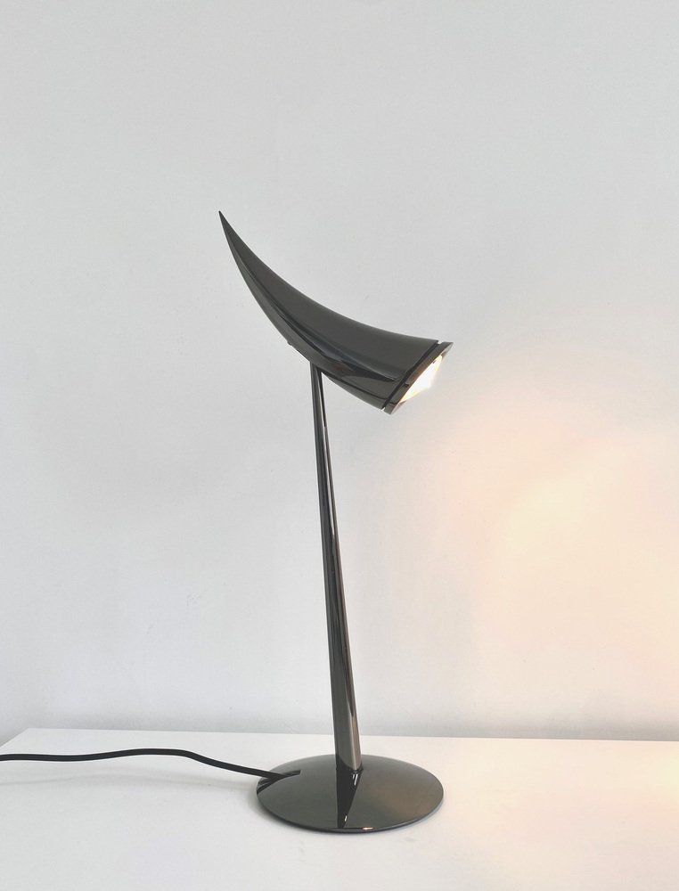 Lampada da tavolo Ara di Philippe Starck per Flos, 1988 in vendita su ...
