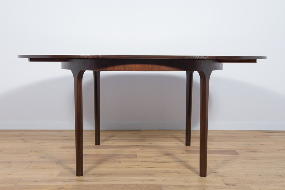 Round Extendable Dining Table from McIntosh, 1960s for sale at Pamono
