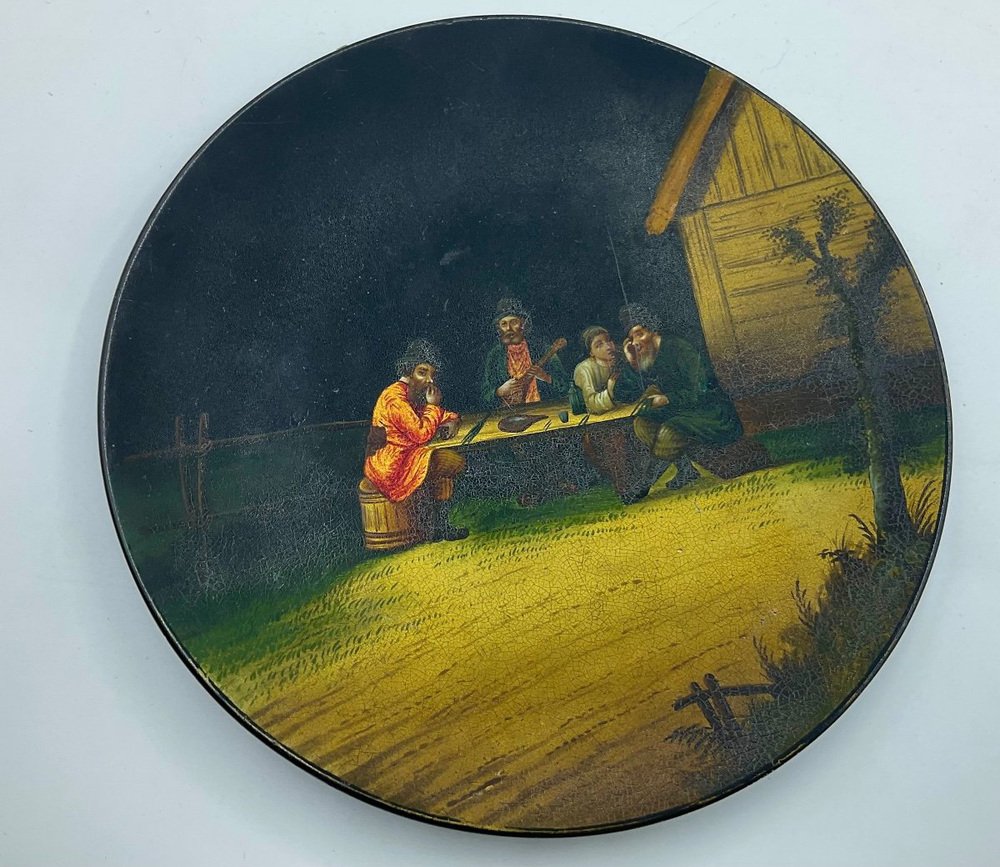 Antique Russian Lacquer Plate by Vyshniakov for sale at Pamono