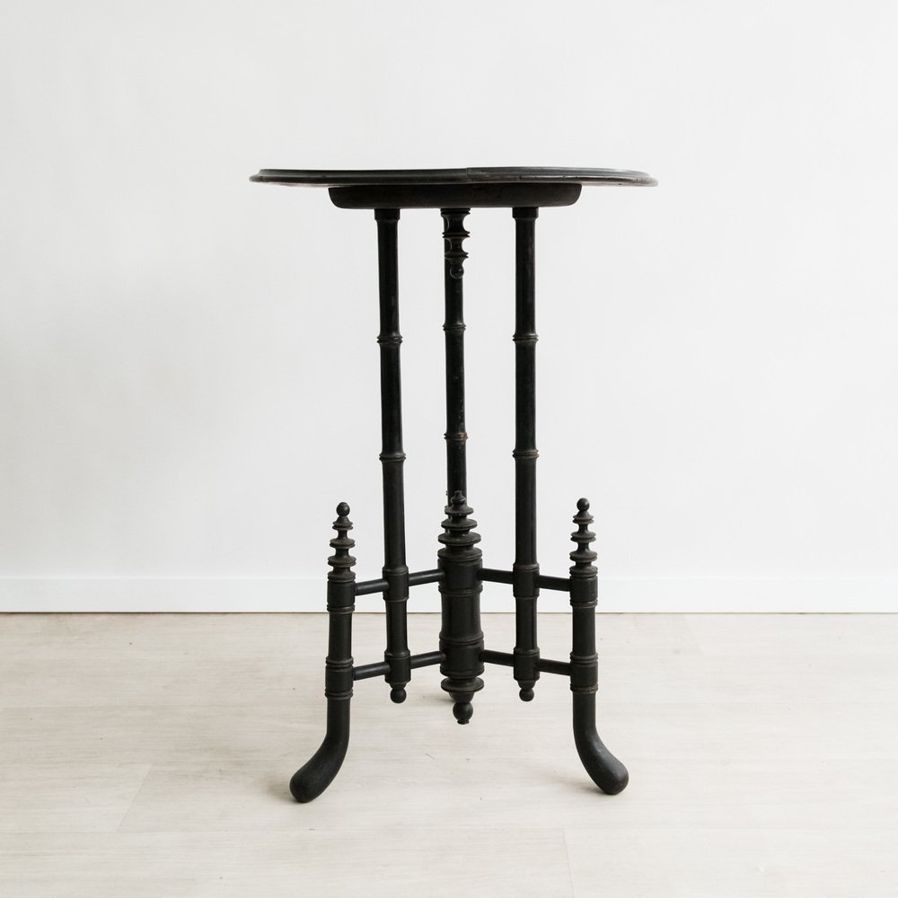 Round Coffee Table, 1890s for sale at Pamono