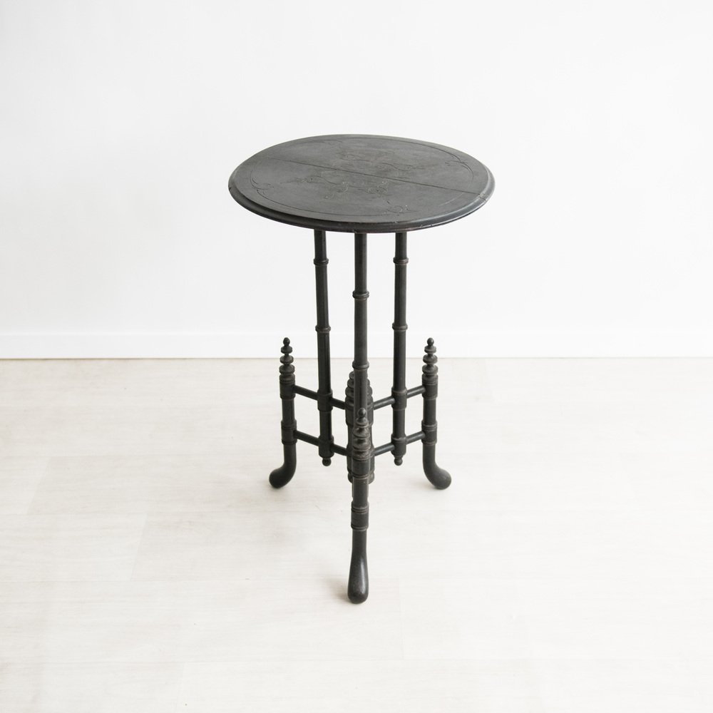 Round Coffee Table, 1890s for sale at Pamono