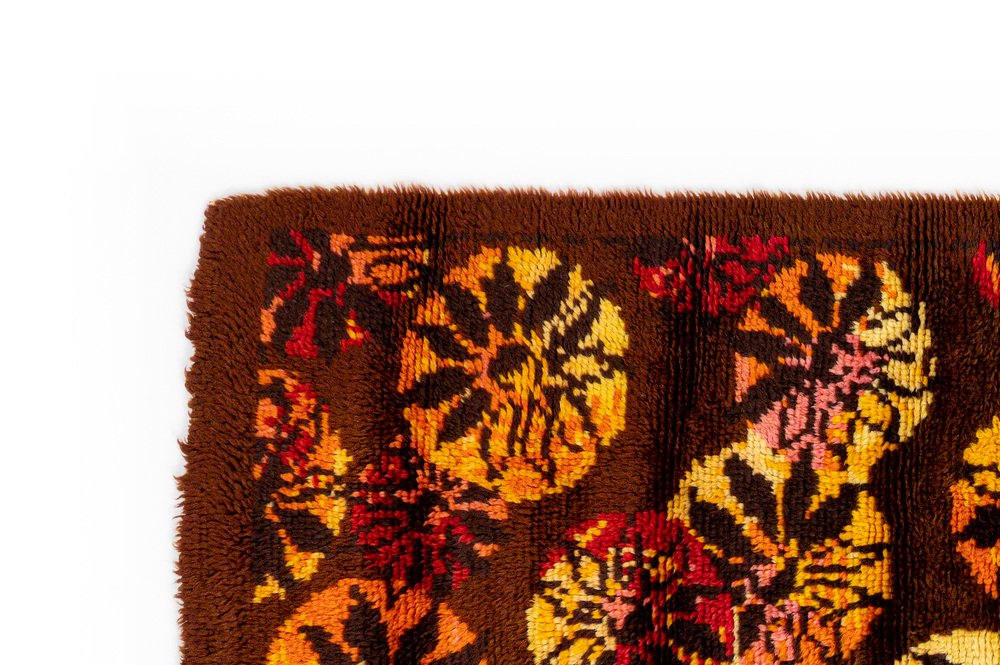 20th Century Modern Long Pile Rug, 1970s for sale at Pamono