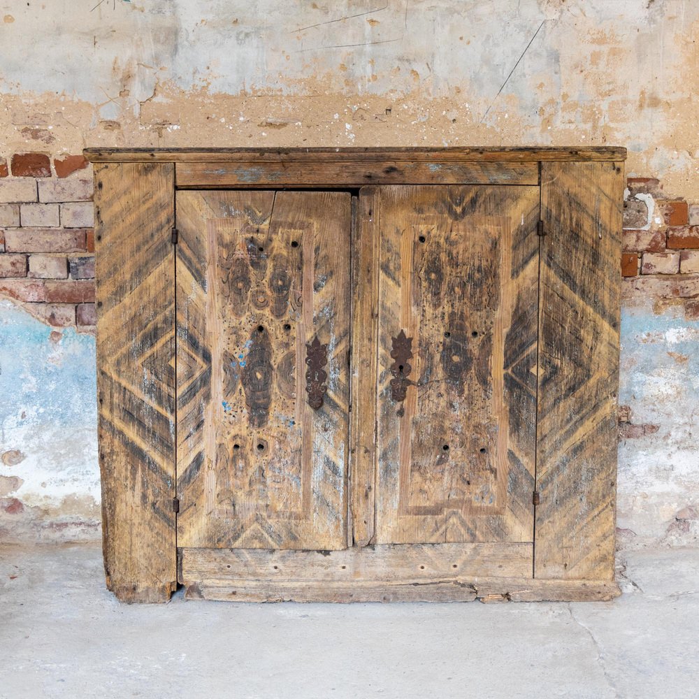 Provincial 2-Door Half Cupboard, 18th Century for sale at Pamono