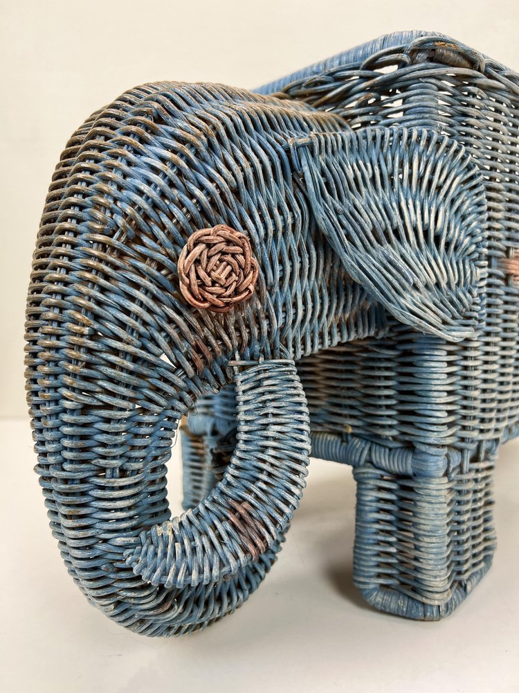 Mid-Century Rattan Elephant Basket Planter, Italy, 1970s for sale at Pamono