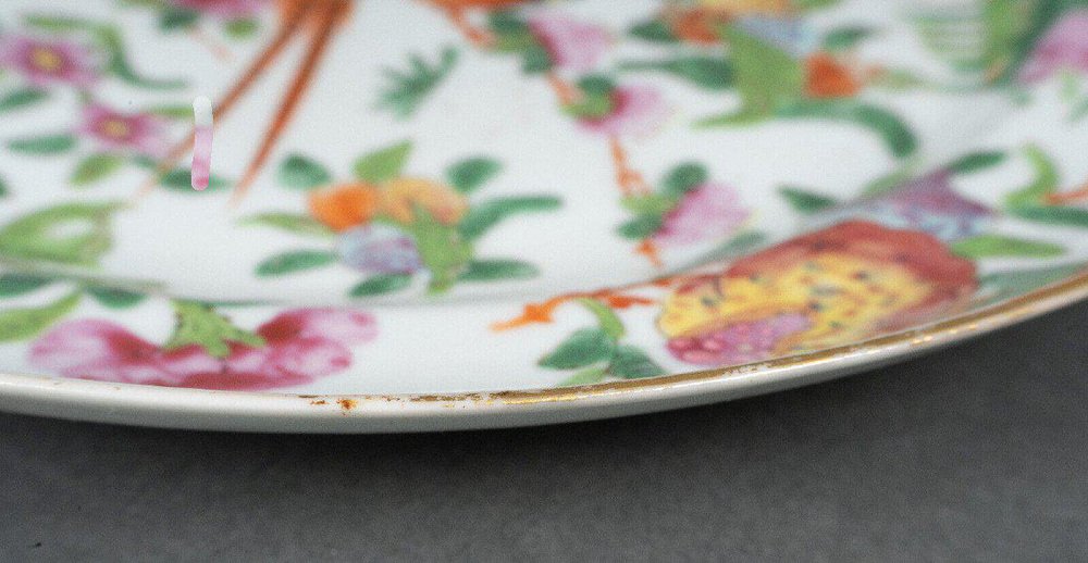 Kanton Porzellanteller, 19. Jh. mit Blumen- und Schmetterlingsdekor bei ...