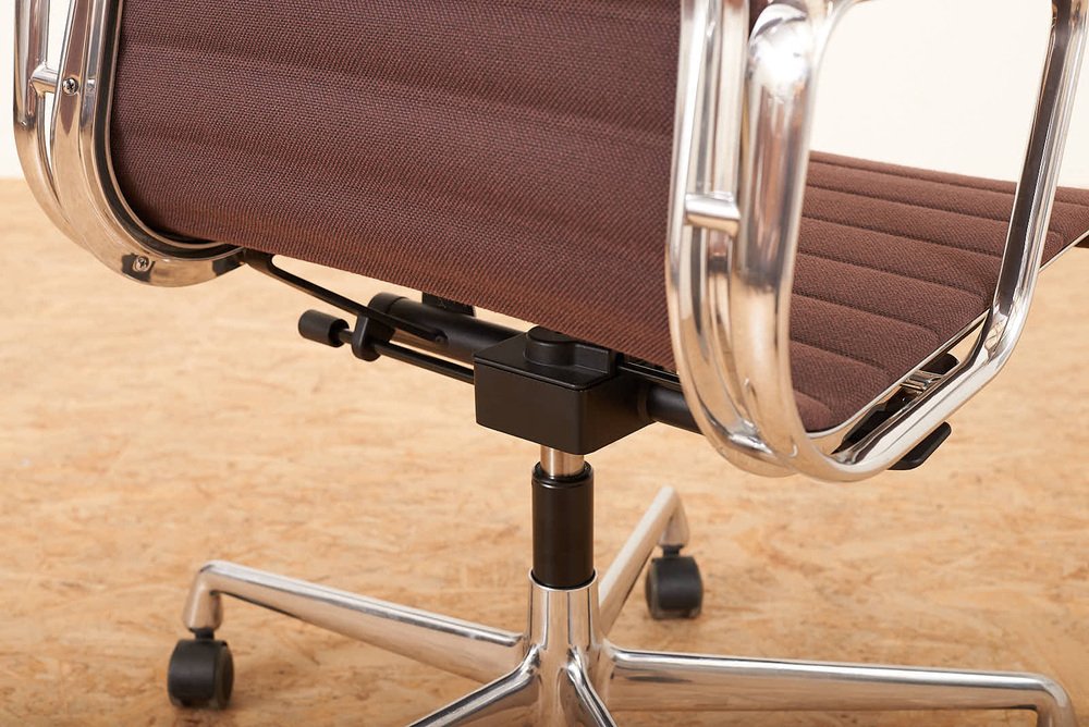 Alu Chair Ea-118 Frame Aluminum Chrome-Plated with Rollers by Ray and Charles Eames for Vitra ...