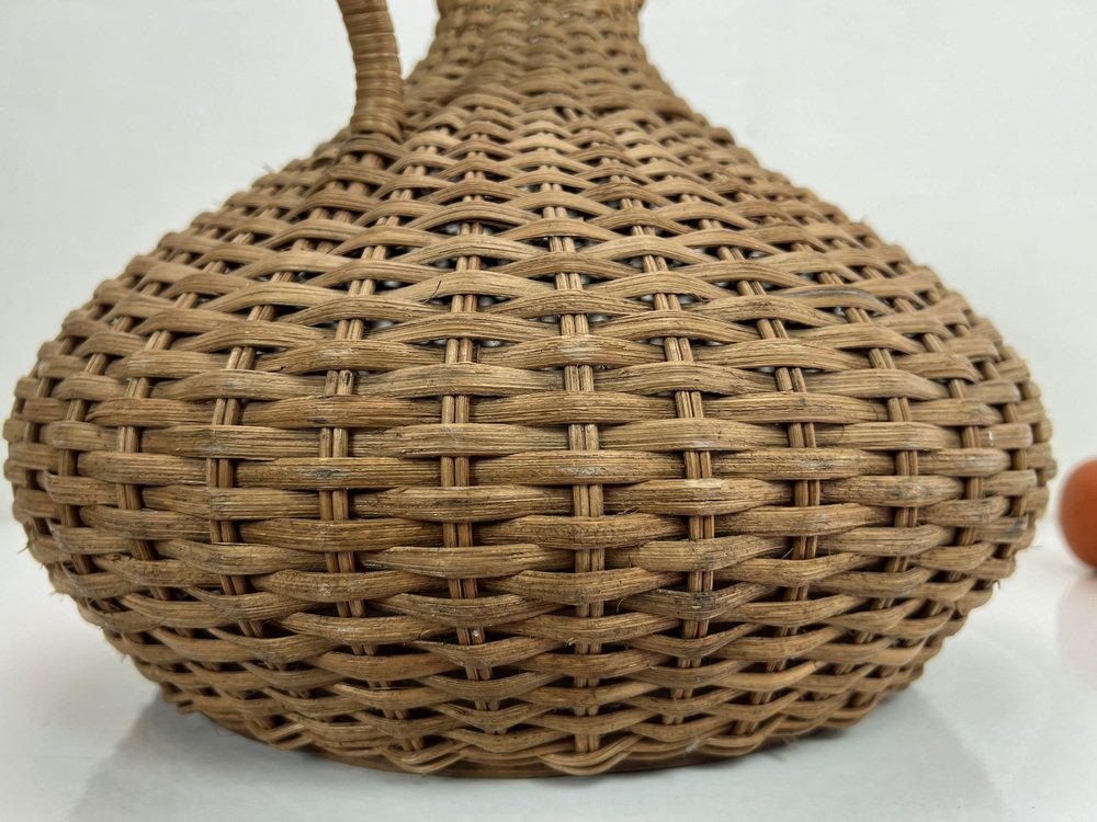 Mid-Century French Woven Rattan Vase, 1950s for sale at Pamono