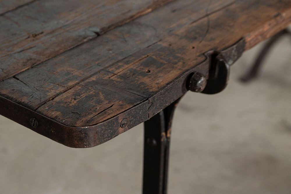 19th Century Iron & Pine Trestle Table, 1890s for sale at Pamono