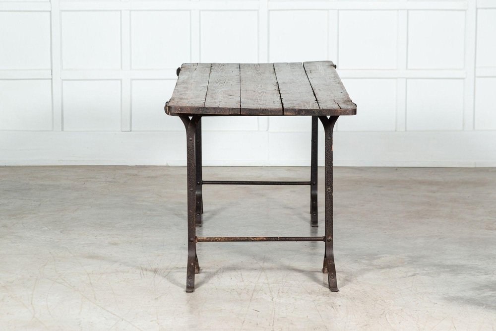 19th Century Iron & Pine Trestle Table, 1890s for sale at Pamono