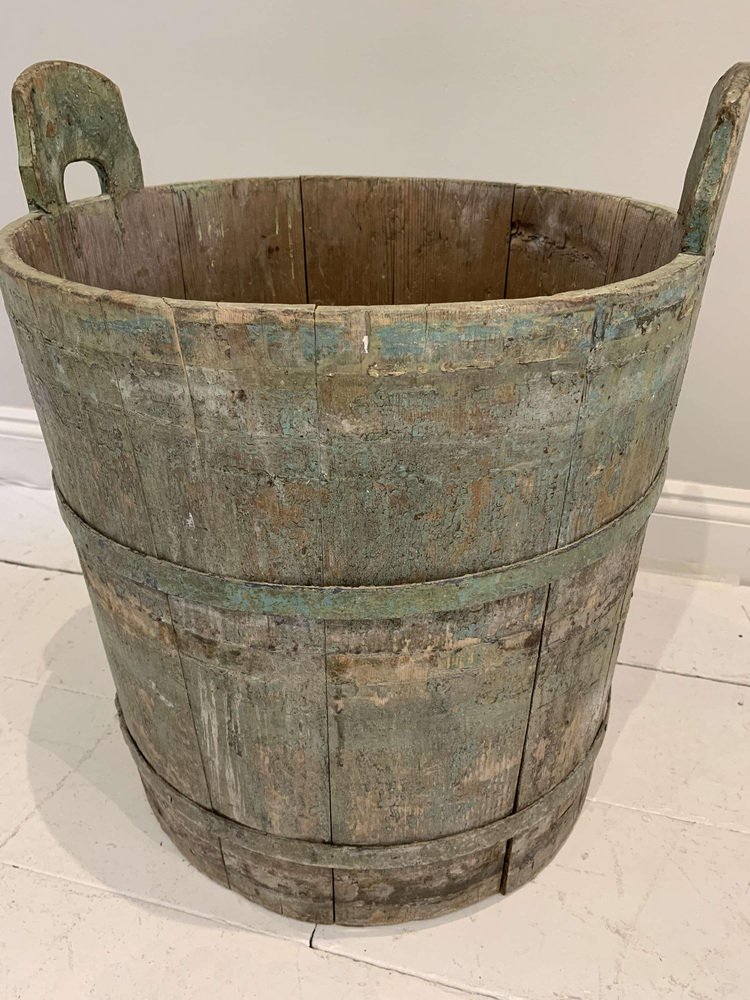Large 18th Century Swedish Barrel for sale at Pamono