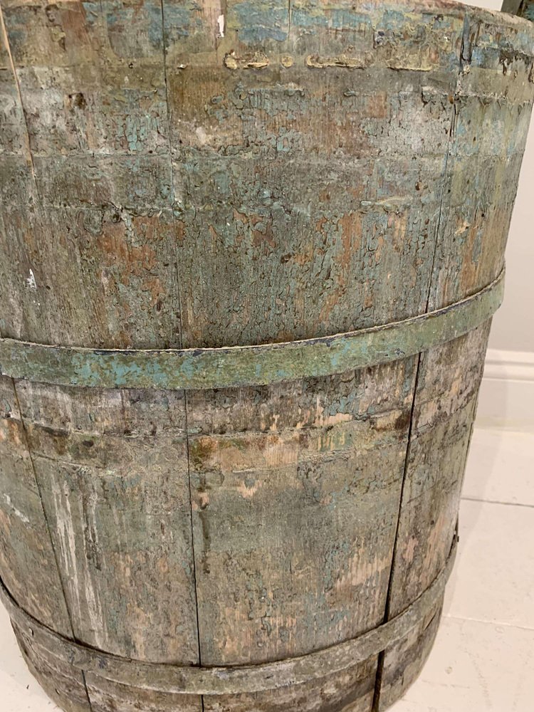 Large 18th Century Swedish Barrel for sale at Pamono