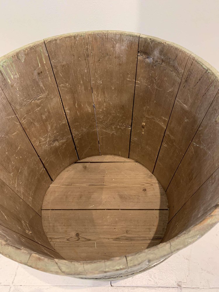 Large 18th Century Swedish Barrel for sale at Pamono