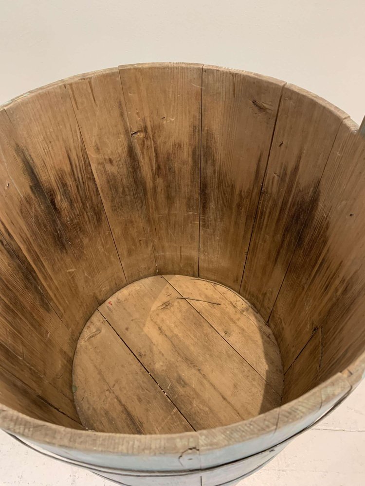 18th Century Swedish Barrel for sale at Pamono