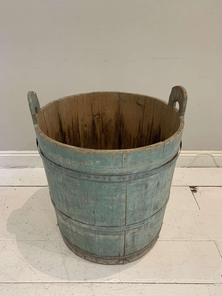 18th Century Swedish Barrel for sale at Pamono
