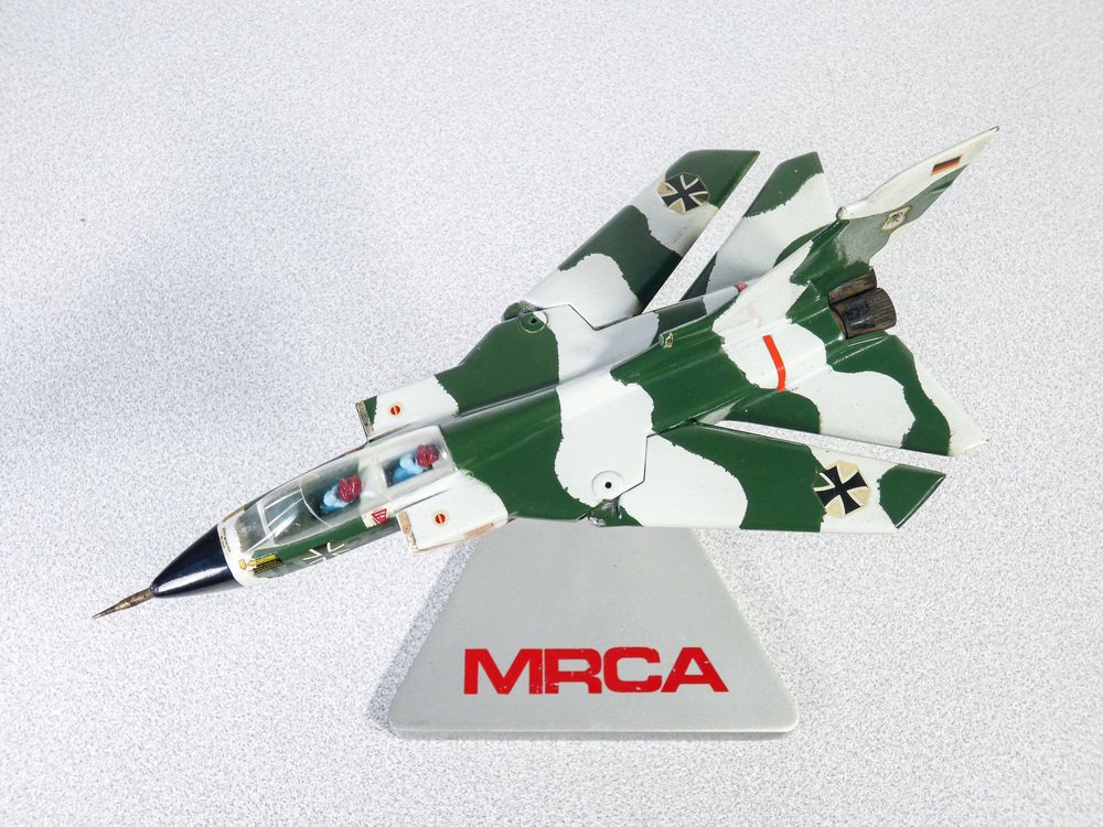 Panavia Tornado Hunting Plane in Aluminum for sale at Pamono