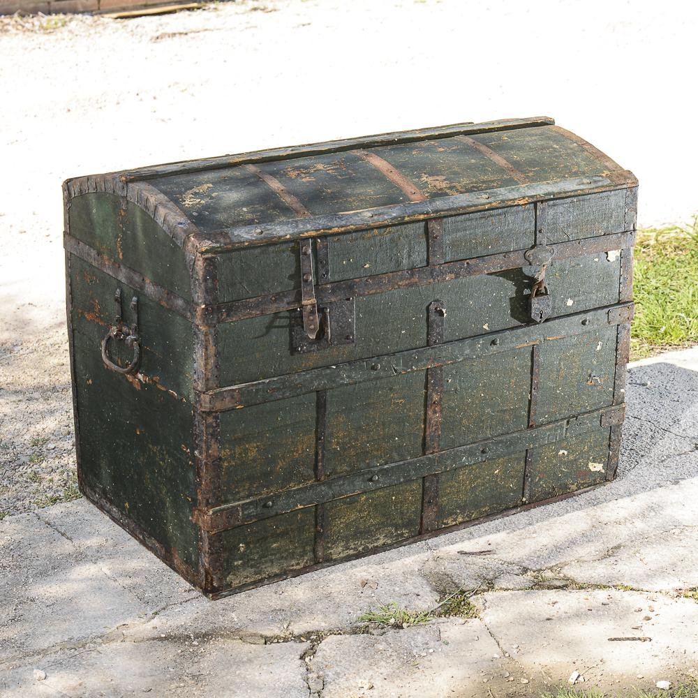 Green Travel Trunk with Italian Fabric Interior, Early 1900s for sale ...