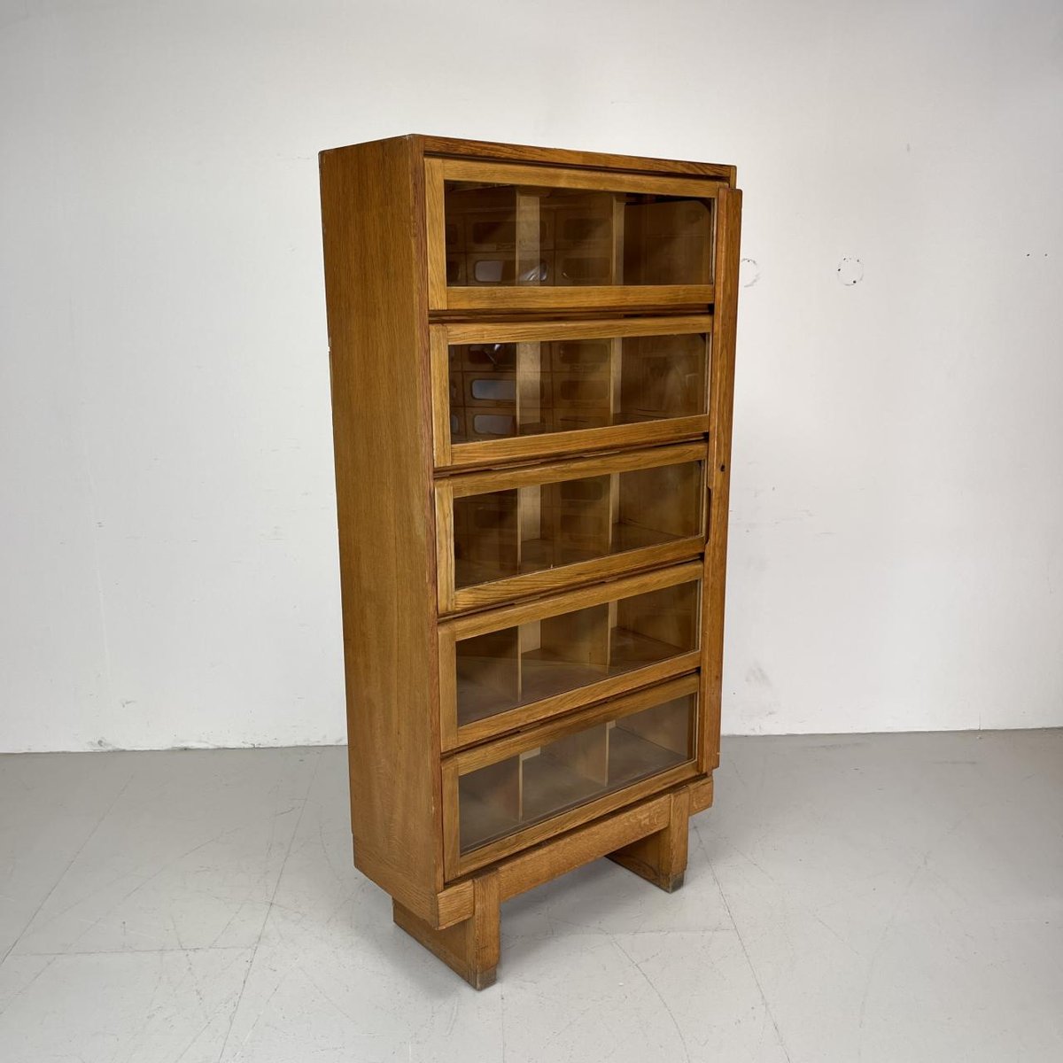 Vintage Bookcase from Staverton, 1950s for sale at Pamono