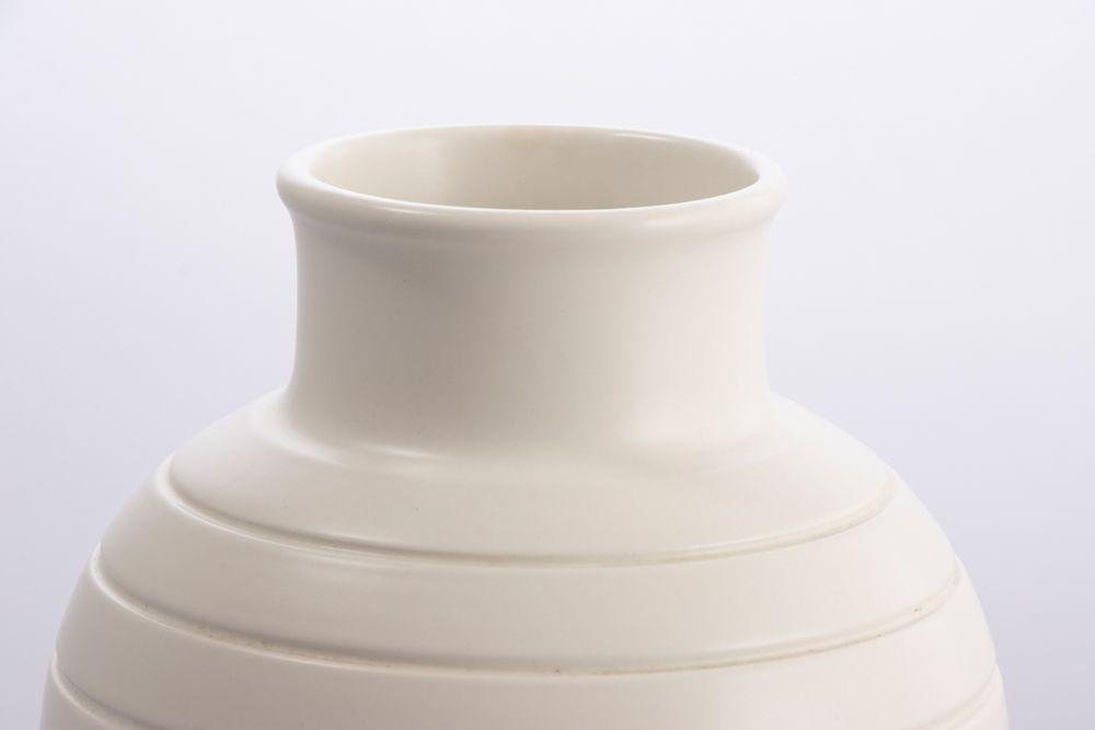 Art Deco Moonstone Ovoid Ribbed Vase by Keith Murray for Wedgwood ...