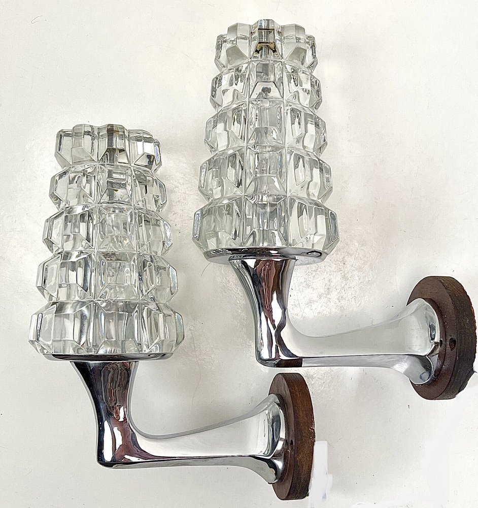 French Lead Crystal Wall Lights, 1960s, Set of 2 for sale at Pamono