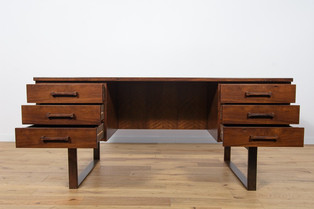 Mid-Century Rosewood Freestanding Desk by Torben Valeur & Henning ...