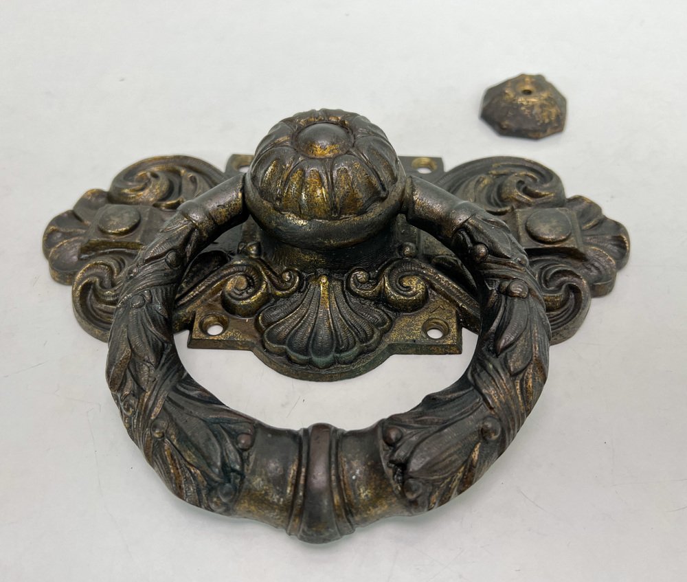 19th Century Victorian Bronze Door Knocker for sale at Pamono