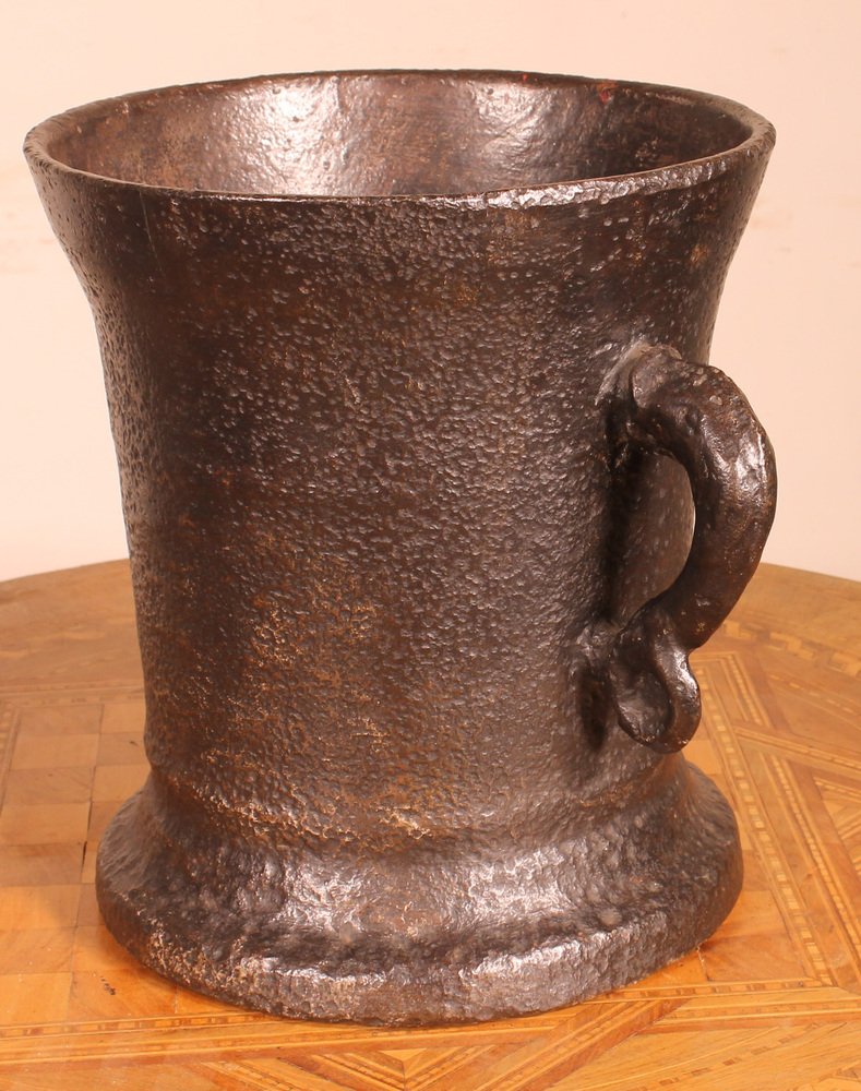 16th Century Cast Iron Mortar for sale at Pamono