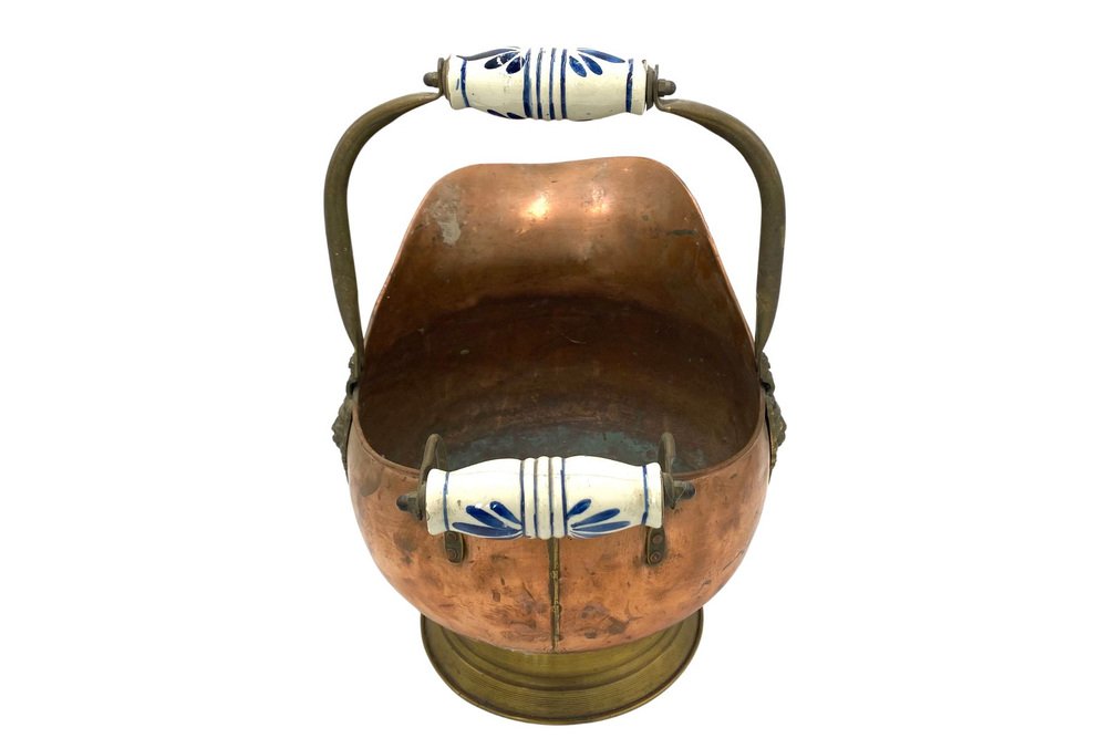 Vintage Copper Vessel, 1920s for sale at Pamono