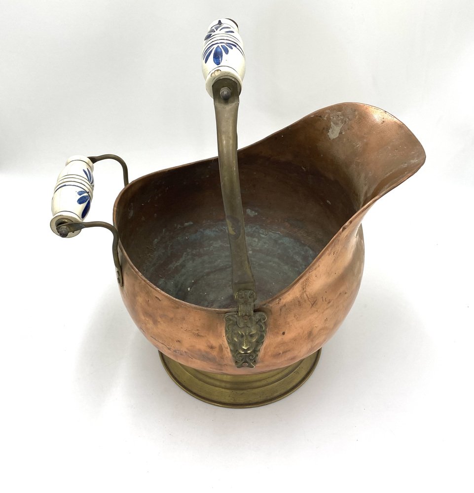 Vintage Copper Vessel, 1920s for sale at Pamono