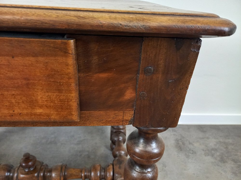 Vintage Louis XIII Desk in Walnut for sale at Pamono