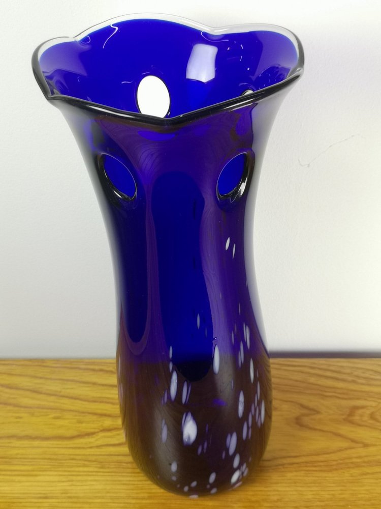 Mid-Century Blue Colored Glass Vase, 1960s for sale at Pamono