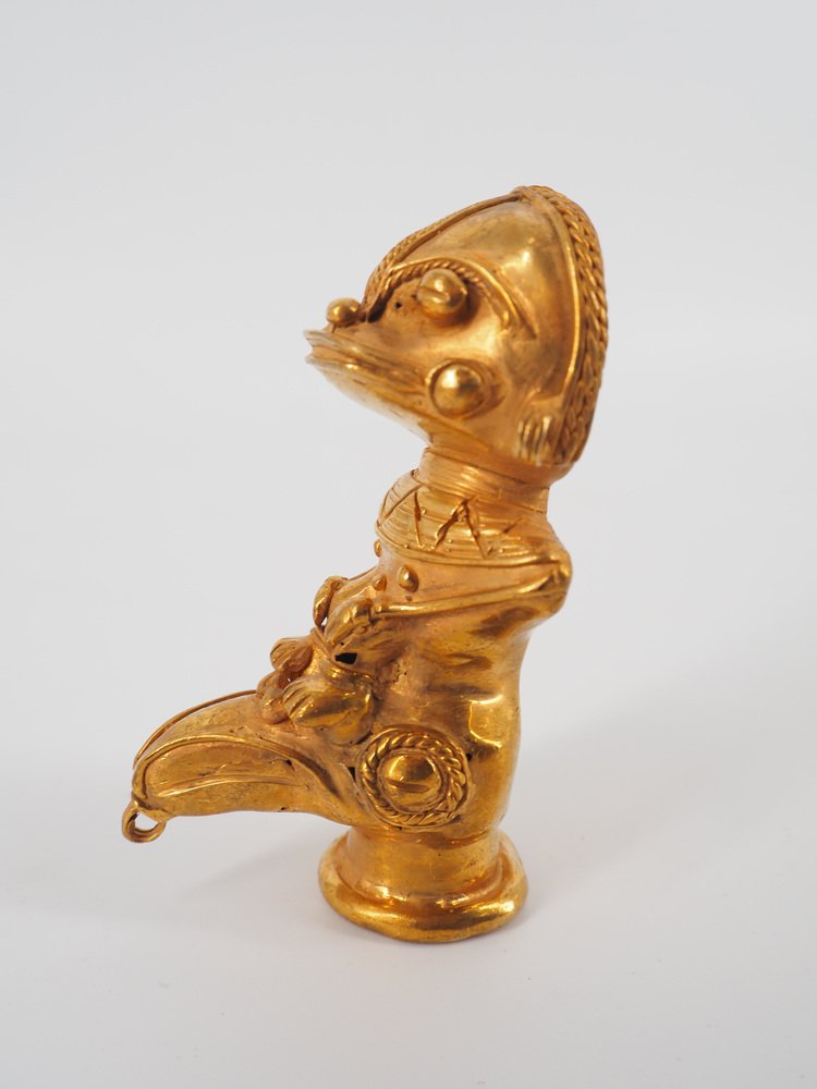 Colombian Taïrona Tumbago Statuette of Androgynous Deity for sale at Pamono