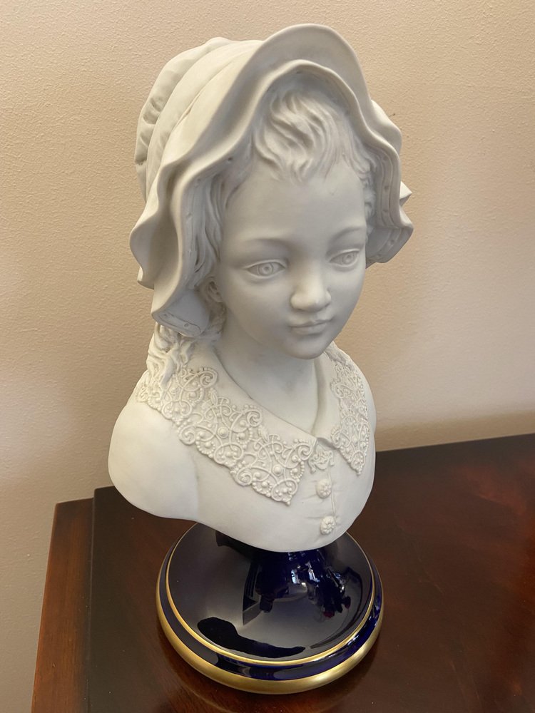 Porcelain Busts, Italy, 1980s, Set of 2 for sale at Pamono