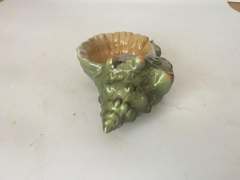Shell Ashtray in Green Ceramic, 1960s for sale at Pamono