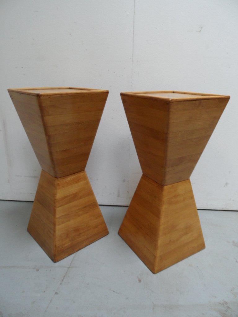 Vintage Pyramid Shaped Side Tables, 1970s, Set of 2 for sale at Pamono