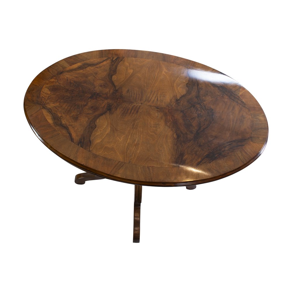 Antique Walnut Oval Table for sale at Pamono