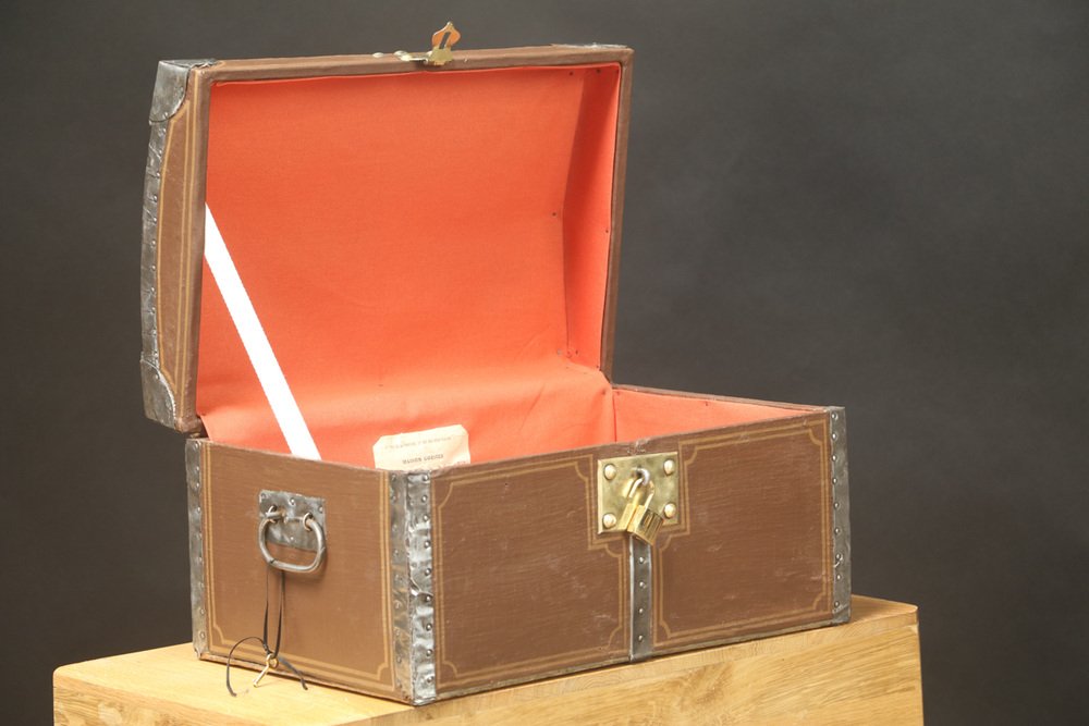 Doll Trunk with Padlock and Key, 1920s for sale at Pamono